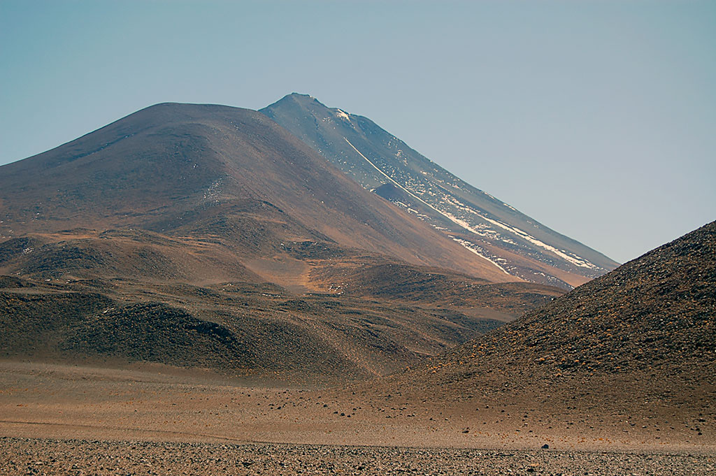NOTA - Montañas Argentinas: Volcán Aracar, una bella montaña de la puna ...